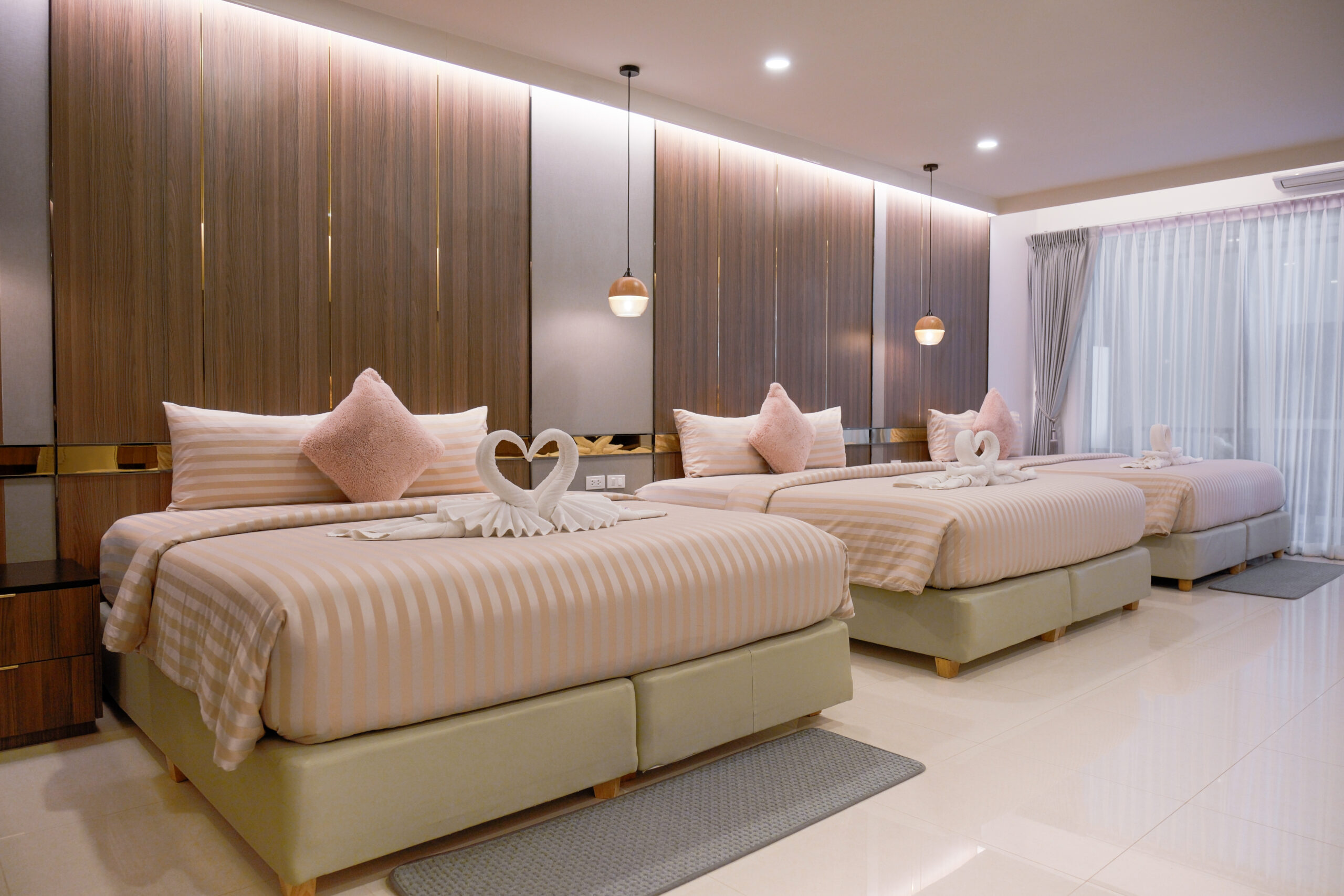 FAMILY ROOM ( 6 guests ) – Koh Larn Grand View